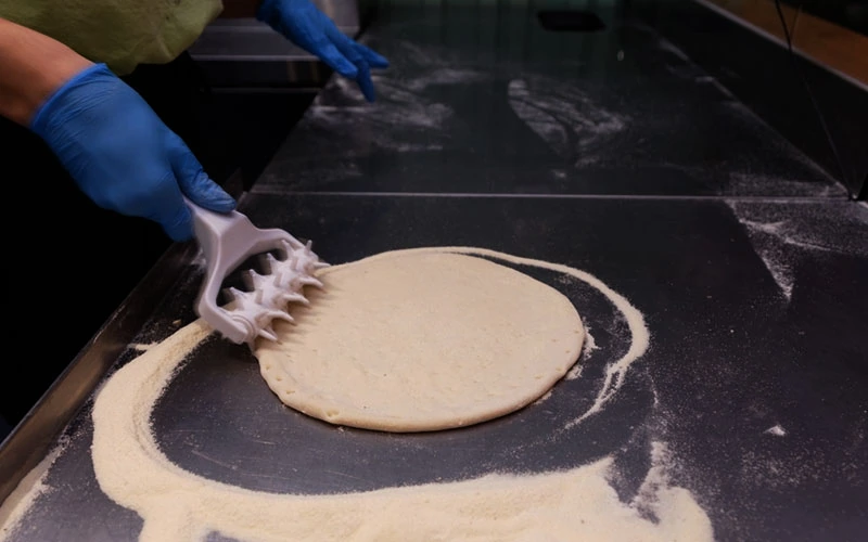 3 Best Pizza Dough Docker [March 2025]